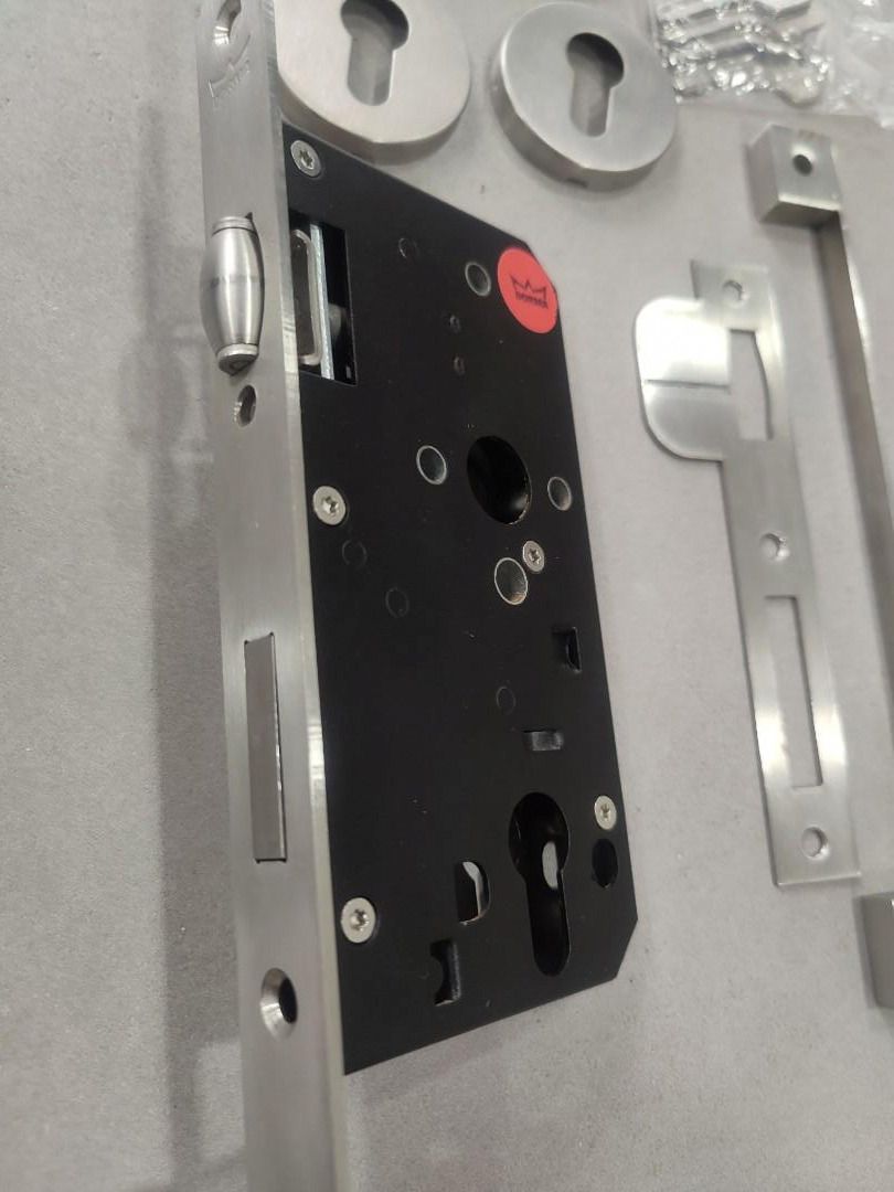 Dorma 232 Mortise Roller Sash Door Lock and Cylinder, Furniture & Home ...