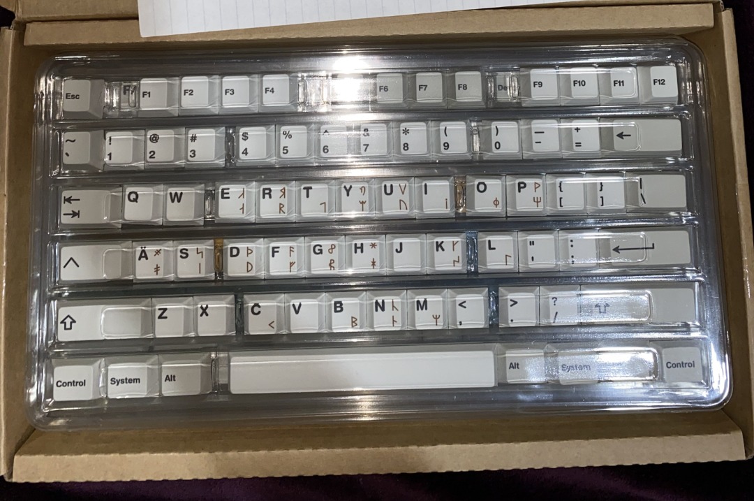 ePBT Scandi with Accent and Dalecarlian Runes Kit keyboard keycaps ...
