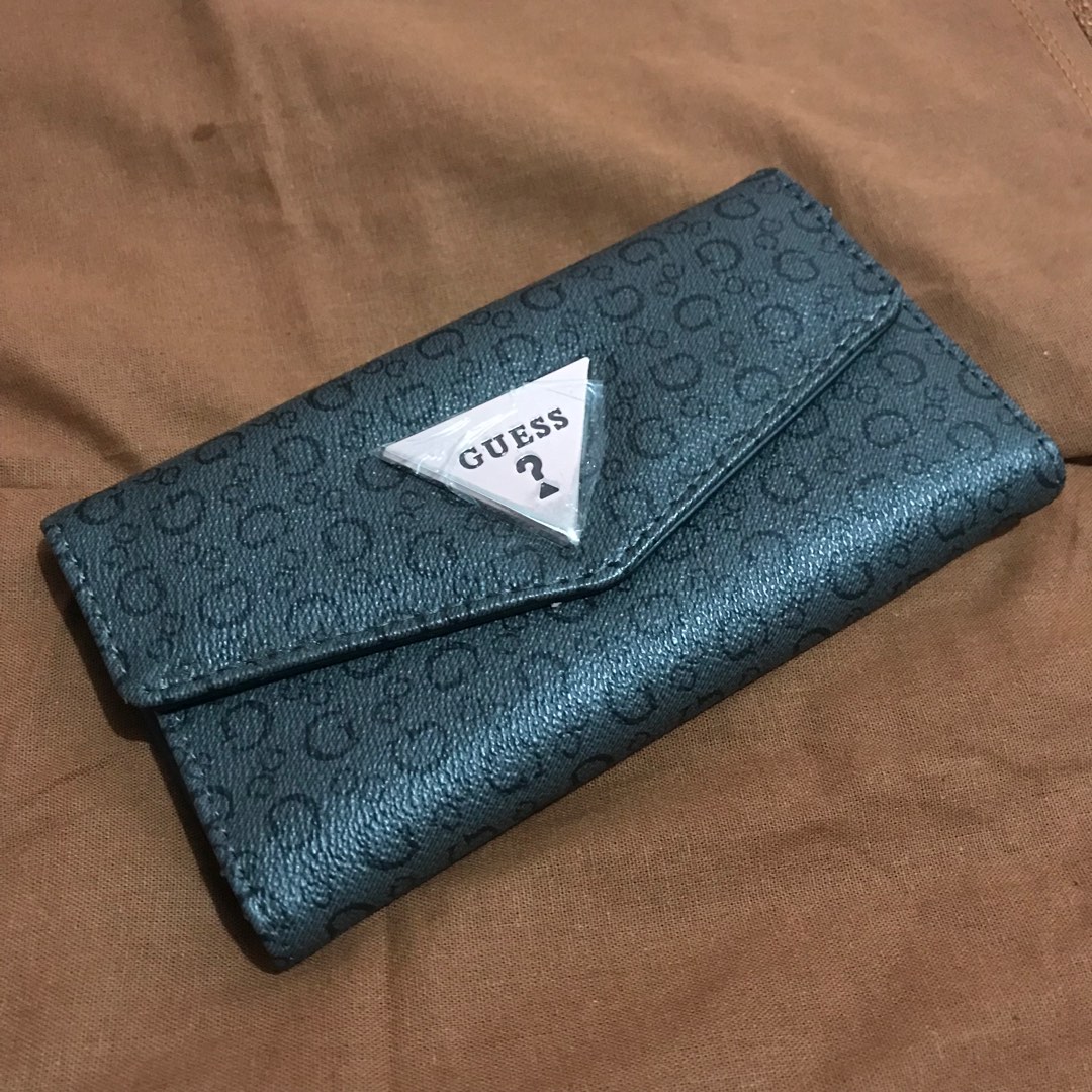 GUESS TRI-FOLD WALLET, Women's Fashion, Bags & Wallets, Wallets & Card ...