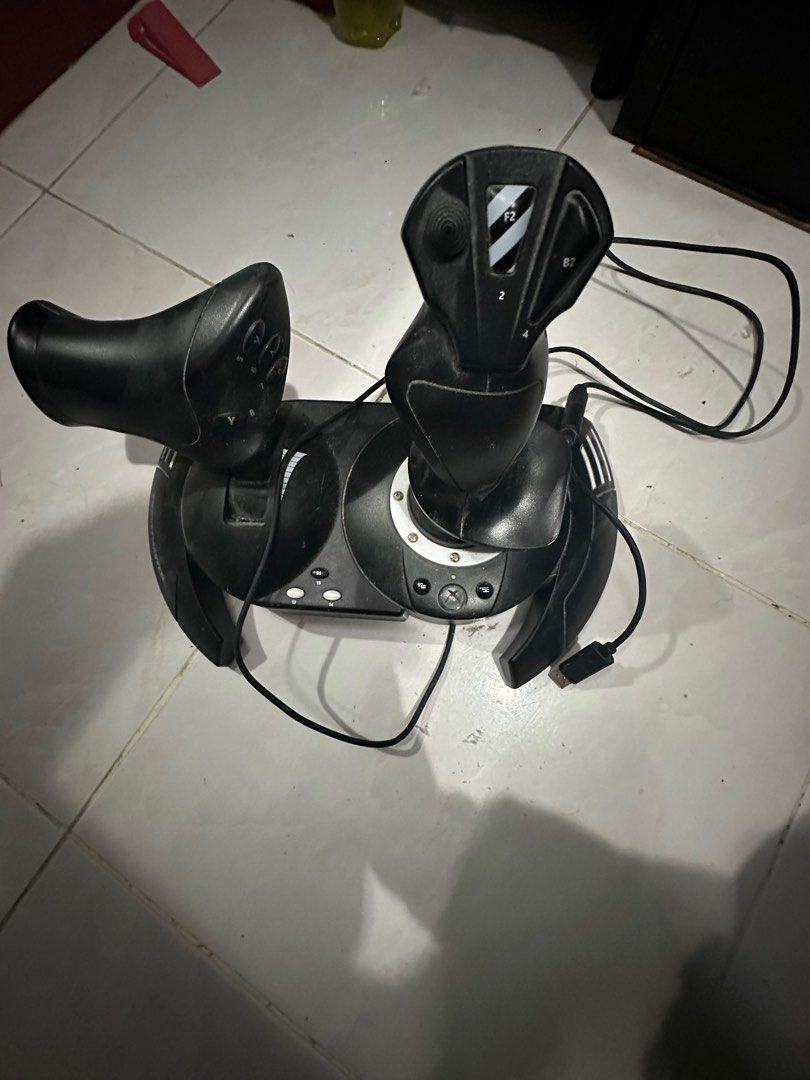 二手Hotas one Thrustmaster PC/ xbox series X/S, 電子遊戲, 遊戲機配件, 手掣 - Carousell