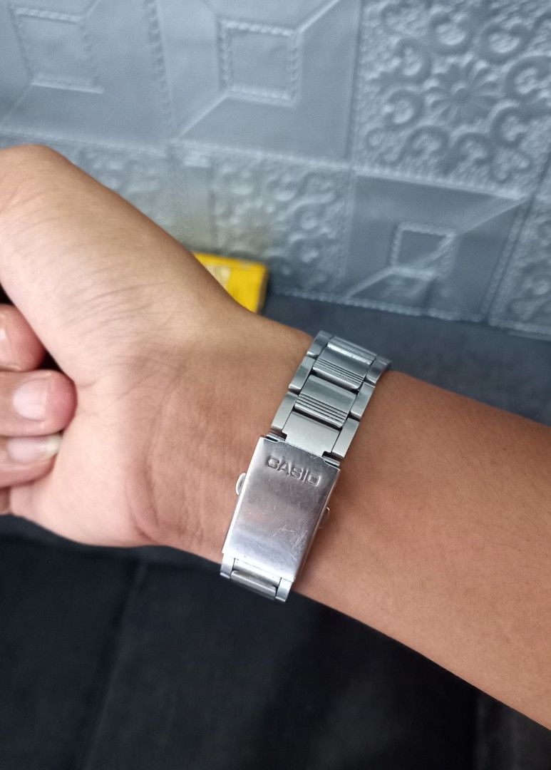 Jam casio AE-2000 Original, Fesyen Pria, Jam Tangan di Carousell
