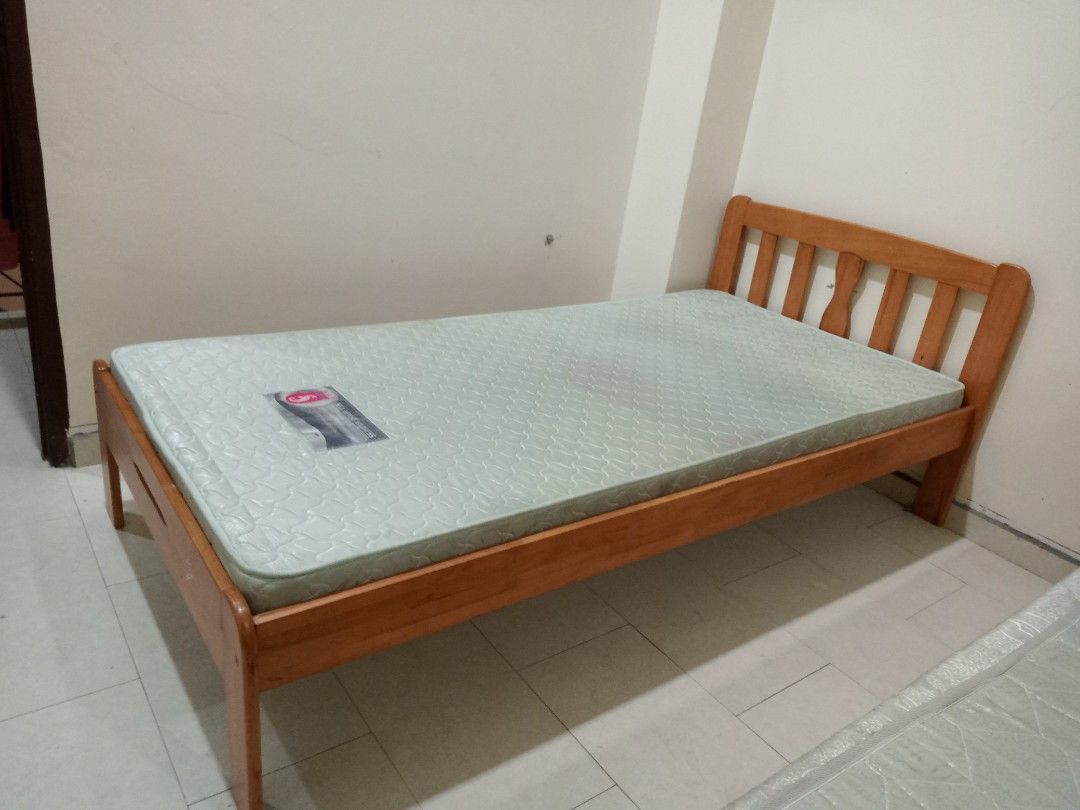 Katil kayu solid wood Dan tilam single, Furniture & Home Living ...