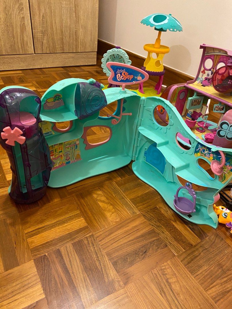 Littlest Pet Shop (LPS) blue toy house, Hobbies & Toys, Toys & Games on ...