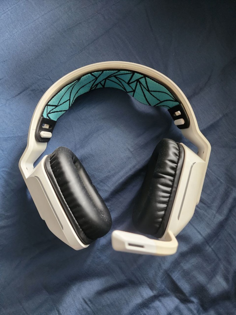 Logitech G733 K/DA Lightspeed Wireless Gaming Headset with Suspension ...