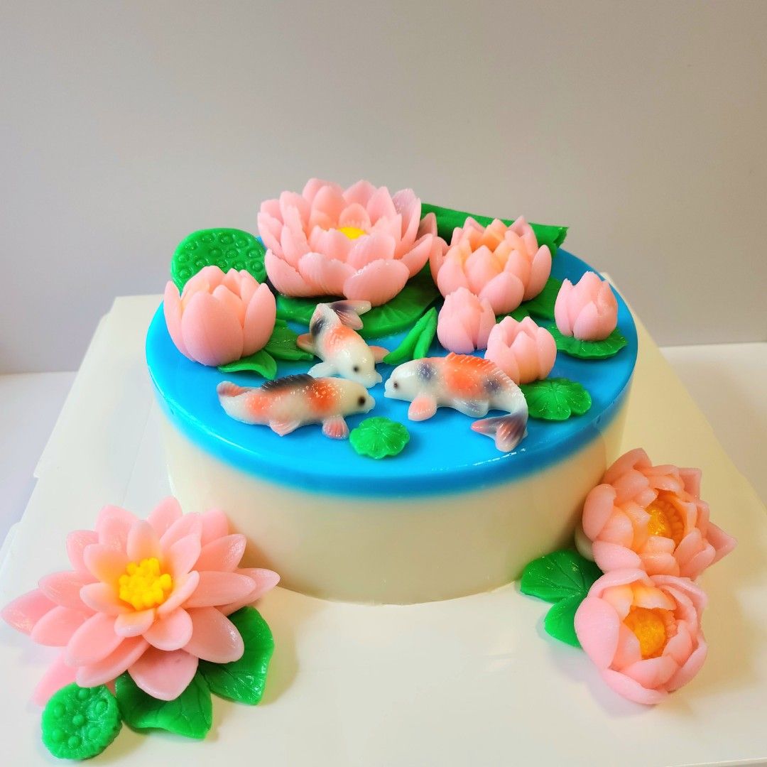 Lotus and koi fish in 8" agar jelly cake, Food & Drinks, Homemade Bakes ...