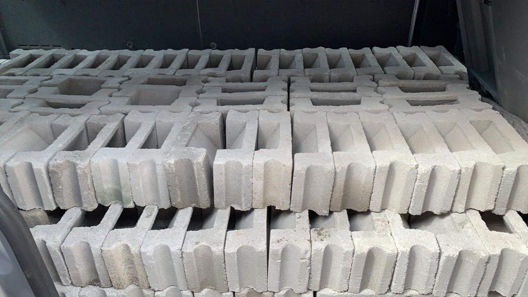 LOUVER blocks 4 inches thick, Commercial & Industrial, Construction ...