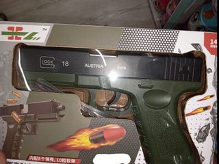 Shell Ejecting Toy Glock, Hobbies & Toys, Toys & Games on Carousell