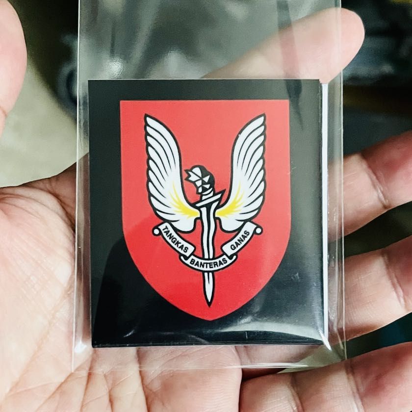 Unit Tindakan Khas Logo UTK Gold By Shamslider Amazfit T Rex Pro