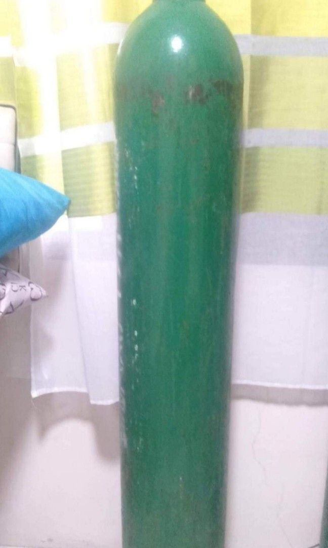 Medical Oxygen Tank 50lbs (with laman), Health & Nutrition, Medical ...