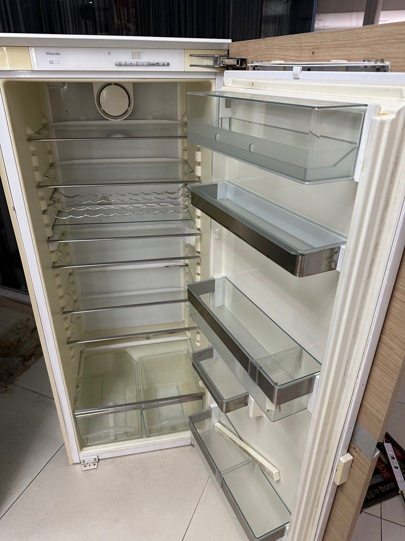 Miele Built Under Freezer F623/built-in Miele K9552iD Fridge, TV & Home ...