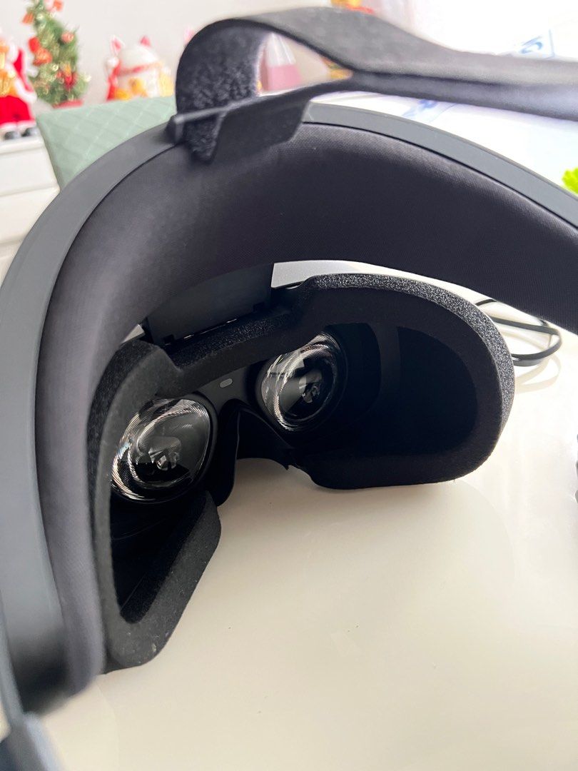(Mint) Oculus Rift S, Computers & Tech, Parts & Accessories, Other ...