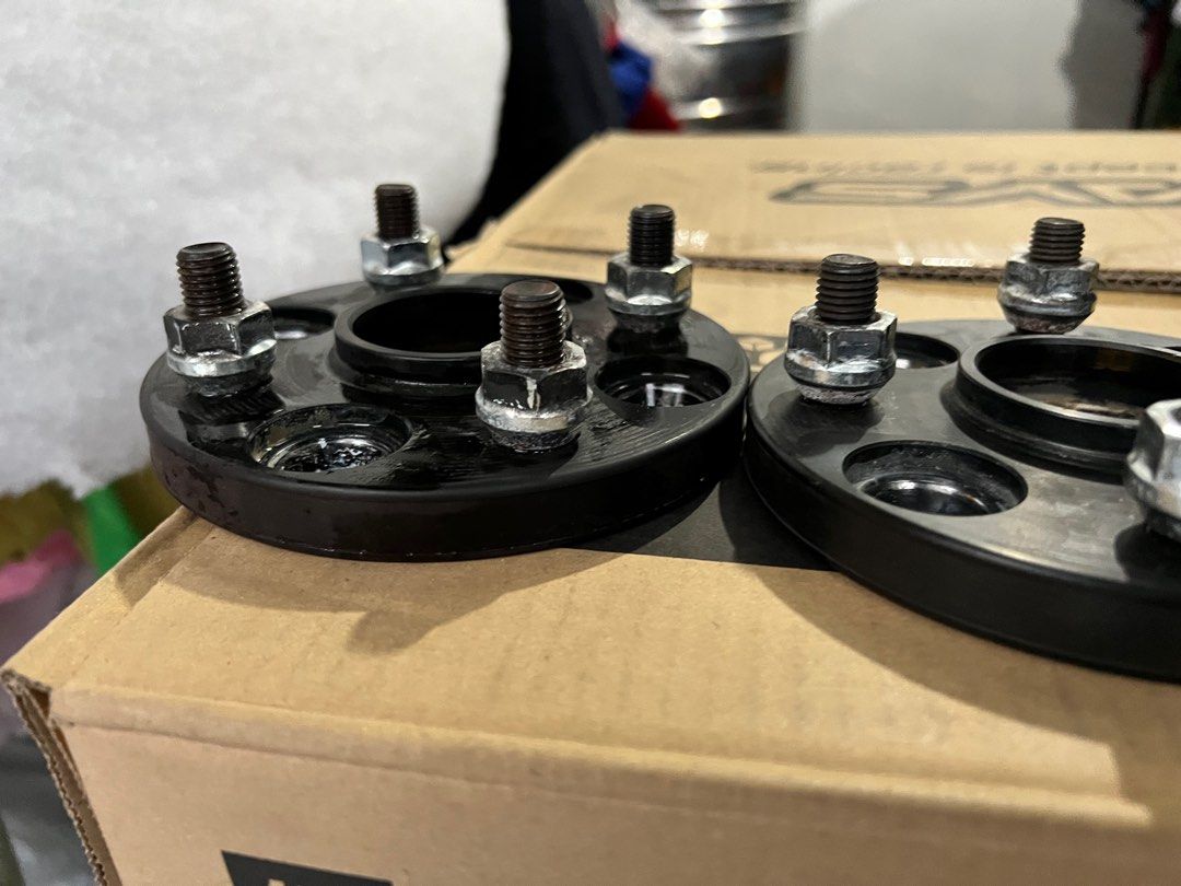 Mr. Offset spacers hub centric, Car Parts & Accessories, Steering ...