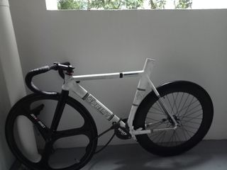 Navigate trispoke front and 70mm alloy rear fixie/fixed gear wheelset ...