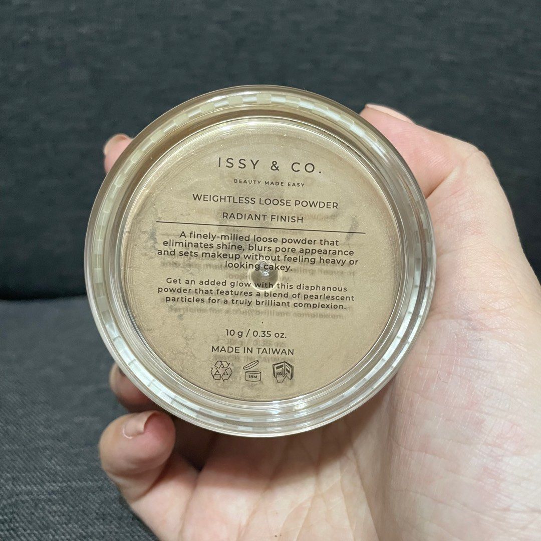 New Issy and Co Weightless Loose Powder, Beauty & Personal Care, Face ...