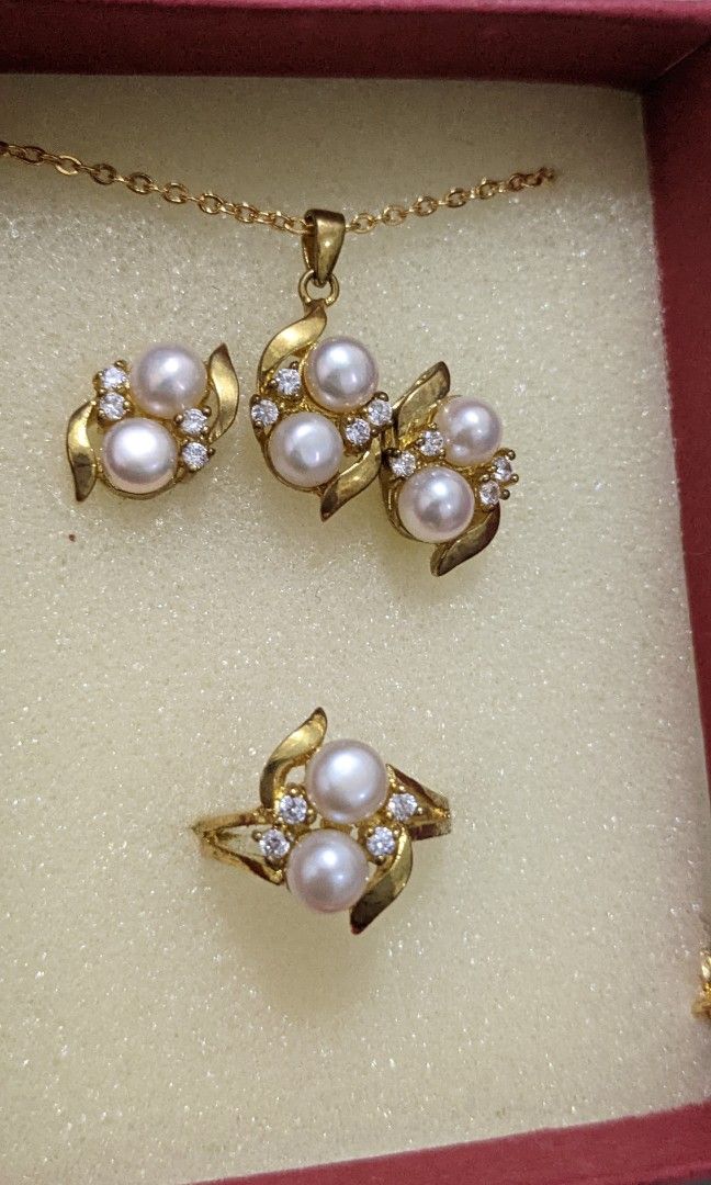 Palawan freshwater pearl jewelry set, Women's Fashion, Jewelry ...