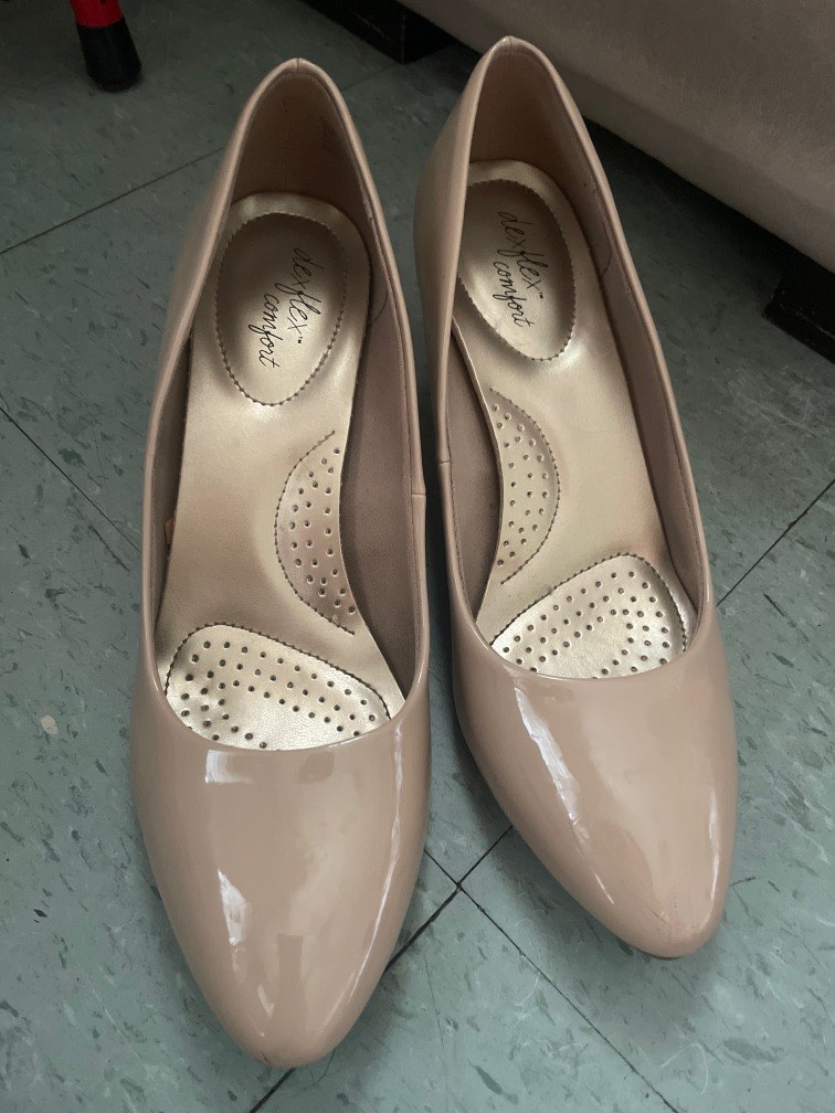 Payless Beige Closed Shoes, Women's Fashion, Footwear, Heels on Carousell