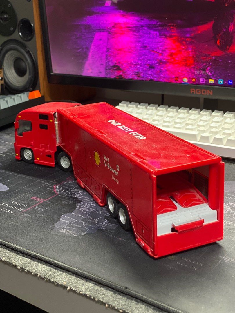 Petron 1:24 Diecast BMW and shell truck, Hobbies & Toys, Toys & Games ...