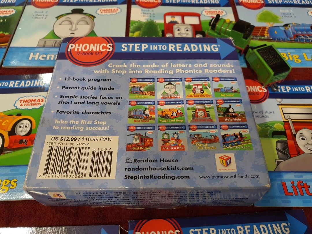 Phonics 12-Book set Thomas & Friends with free toy, Hobbies & Toys ...