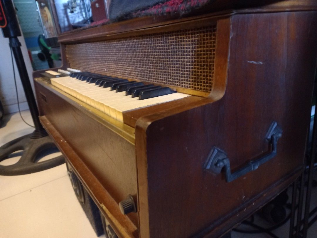 Polychord organ, Hobbies & Toys, Memorabilia & Collectibles, Vintage ...
