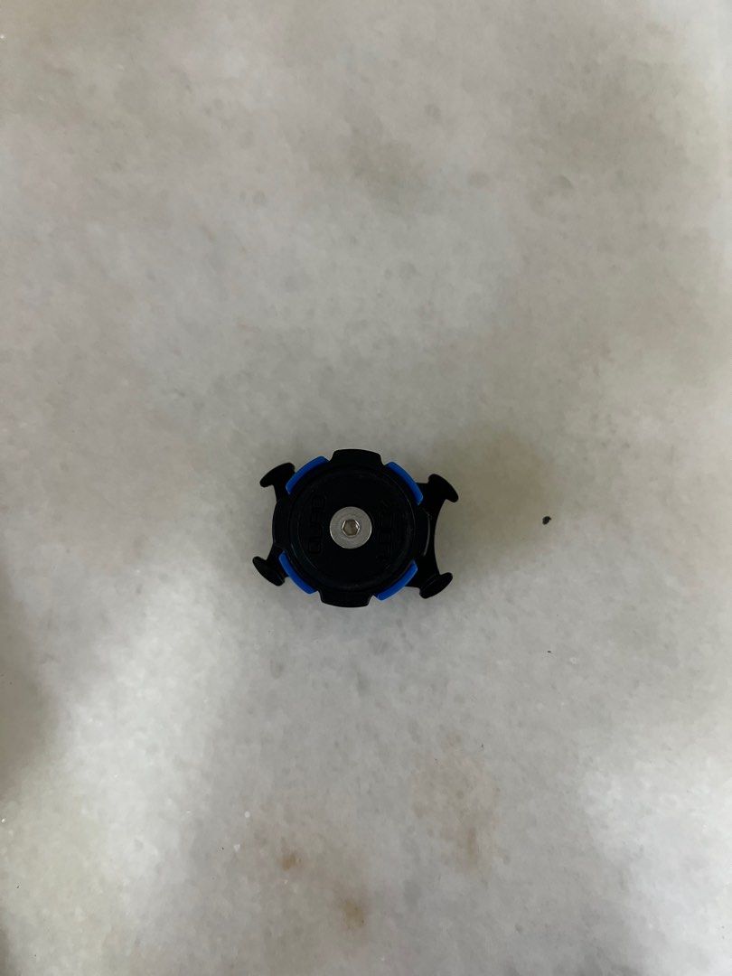 Quadlock Mount, Sports Equipment, Bicycles & Parts, Bicycles on Carousell