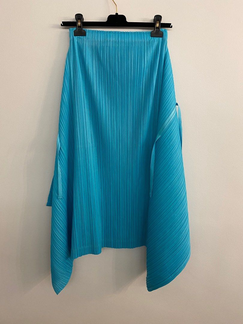 (RTP $750) ISSEY MIYAKE PLEATS PLEASE KOBE LONG SKIRT, Luxury, Apparel ...