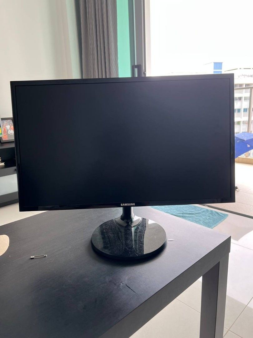 Samsung SF350 24" Monitor, Computers & Tech, Desktops on Carousell