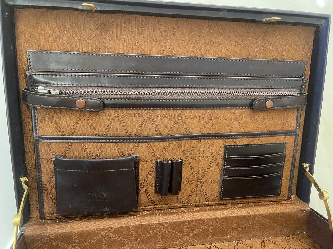 Satchi briefcase, Hobbies & Toys, Memorabilia & Collectibles, Vintage ...