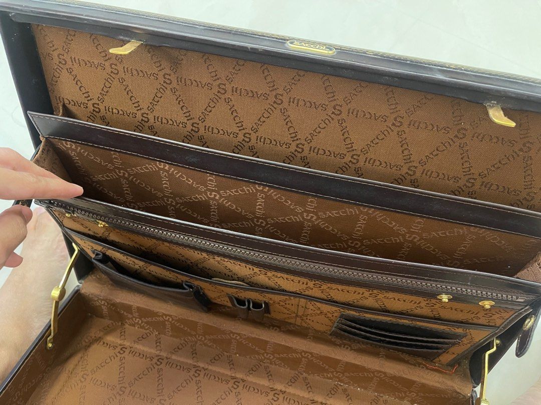 Satchi briefcase, Hobbies & Toys, Memorabilia & Collectibles, Vintage ...