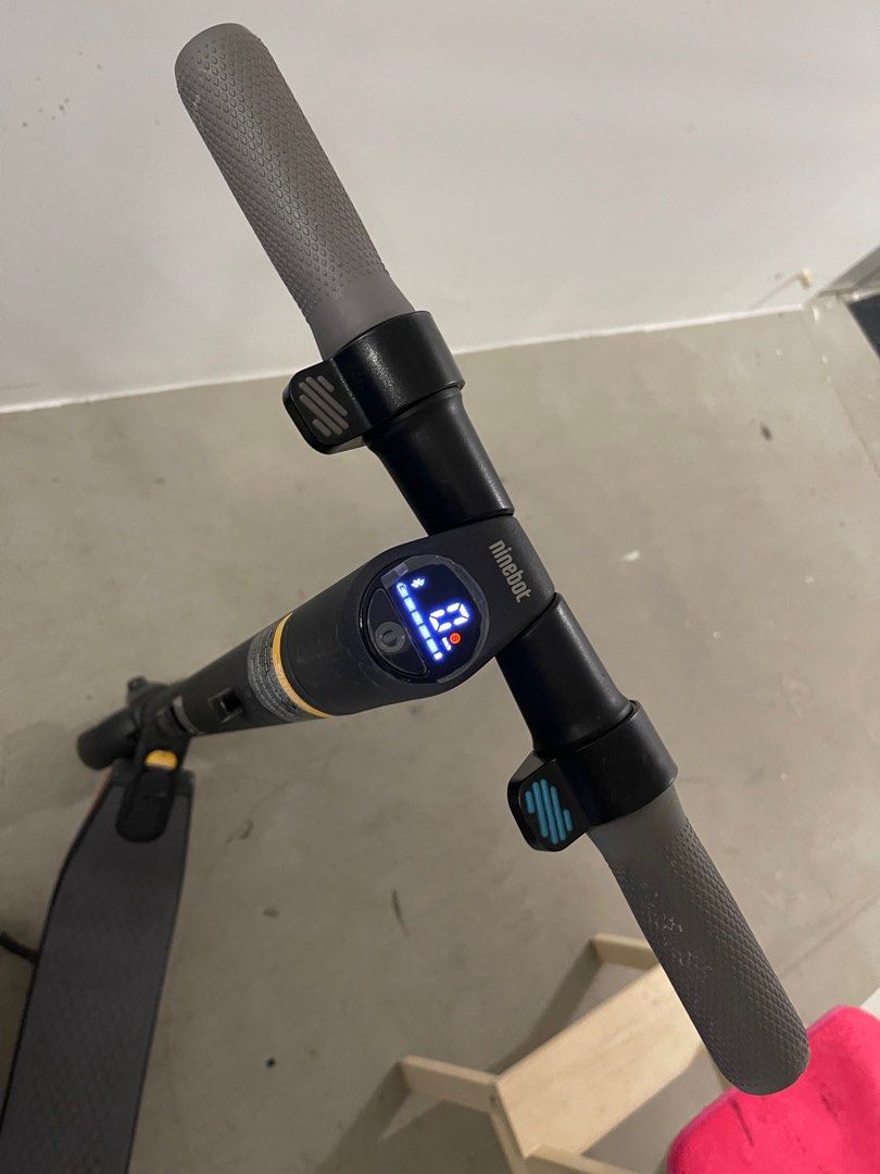 Segway Ninebot ES2 escooter, Sports Equipment, PMDs, E-Scooters & E ...