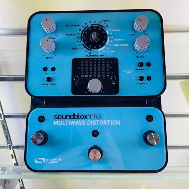 Soundblox Pro Multiwave Distortion, 興趣及遊戲, 音樂樂器 & 配件, 樂器配件 - Carousell