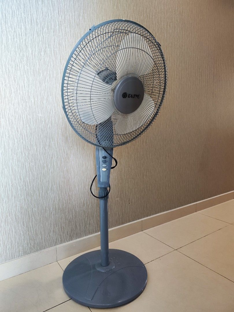 Stand Fan, Furniture & Home Living, Lighting & Fans, Fans on Carousell