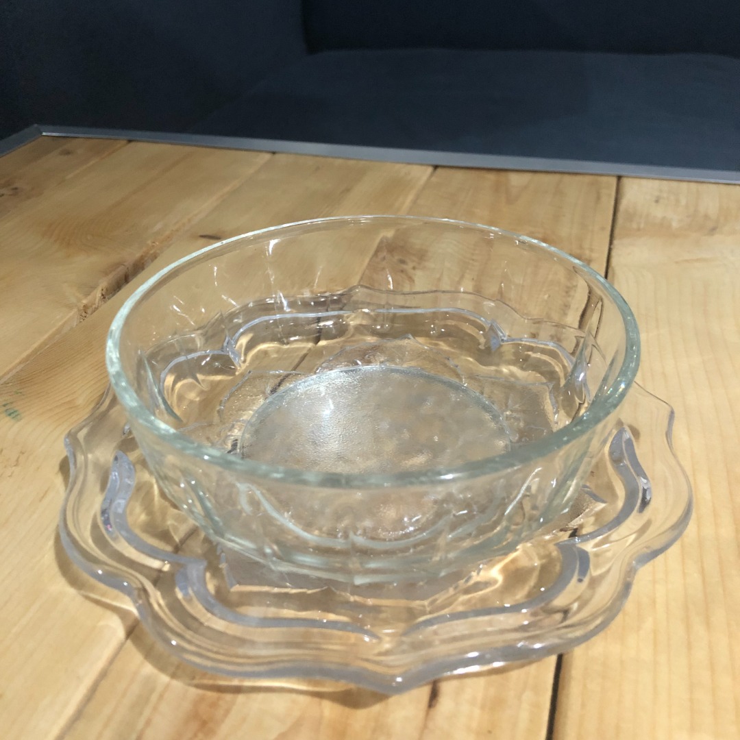 [Take all] flower-shaped glass plate with glass bowl, Furniture & Home ...