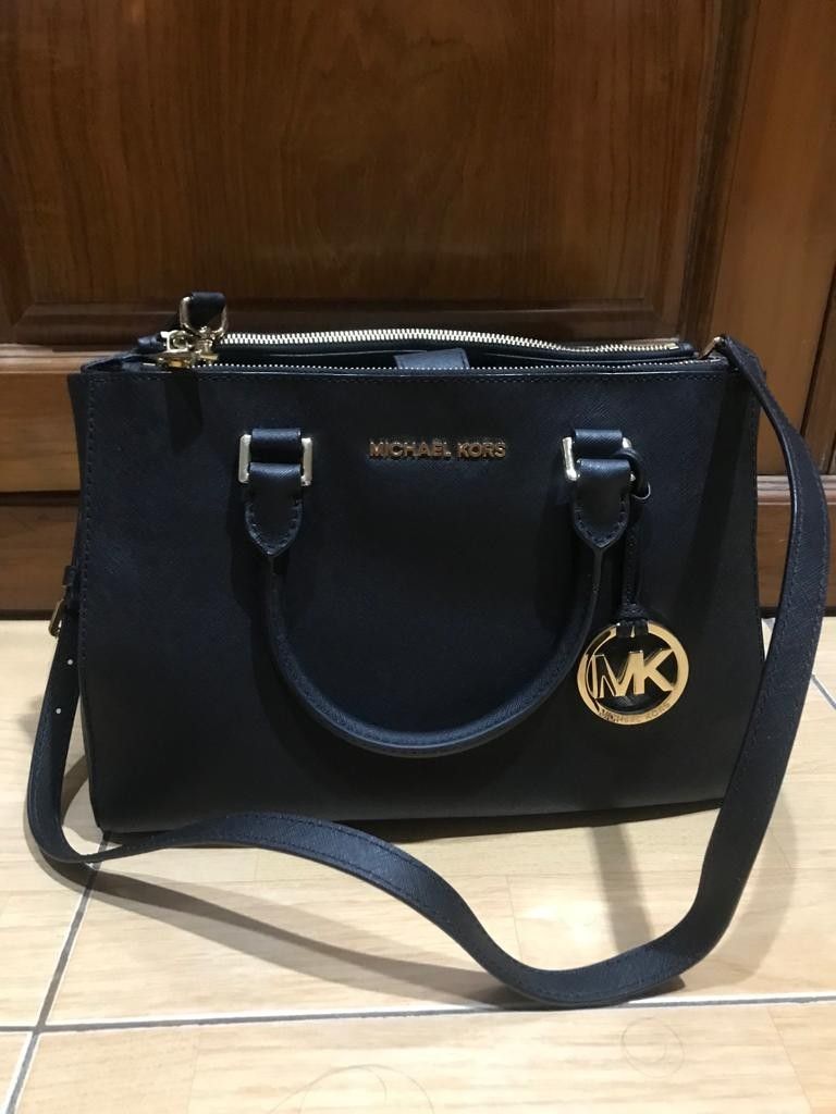 Tas Michael Kors, Barang Mewah, Tas & Dompet di Carousell
