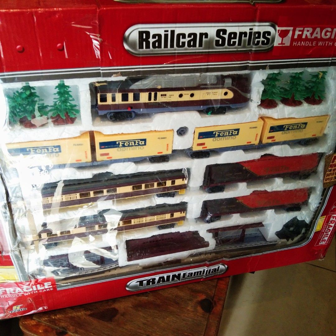 Train Familial Train Set, Hobbies & Toys, Toys & Games on Carousell