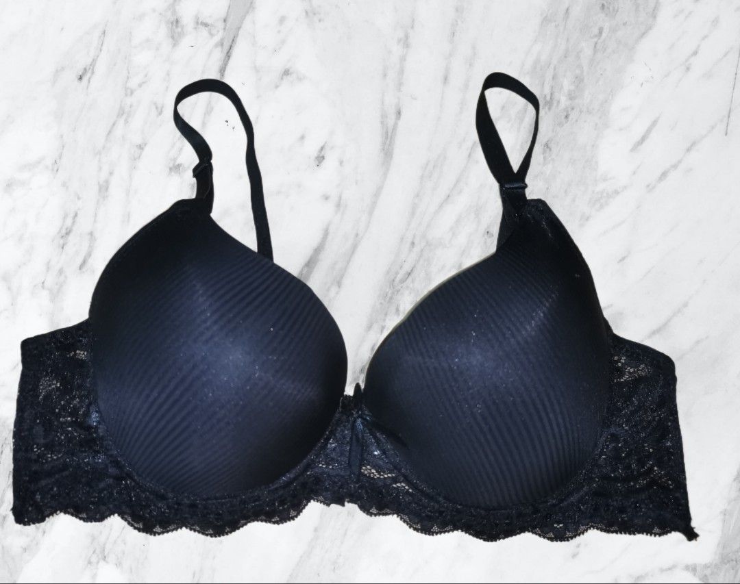 TRIUMPH PLUS SIZE WITH WIRE, Women's Fashion, Undergarments ...