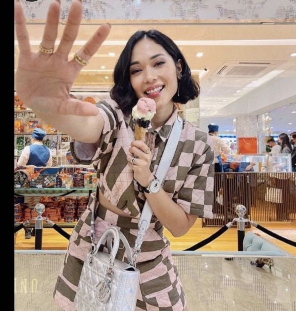 3 Mongkis X Kallula Bam Mastro - Pixel Quilted Top, Fesyen Wanita ...