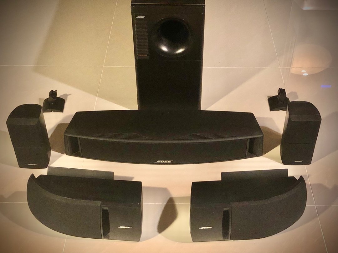 9/10 condition - Bose 5.1 surround system complete with Amplifier ...