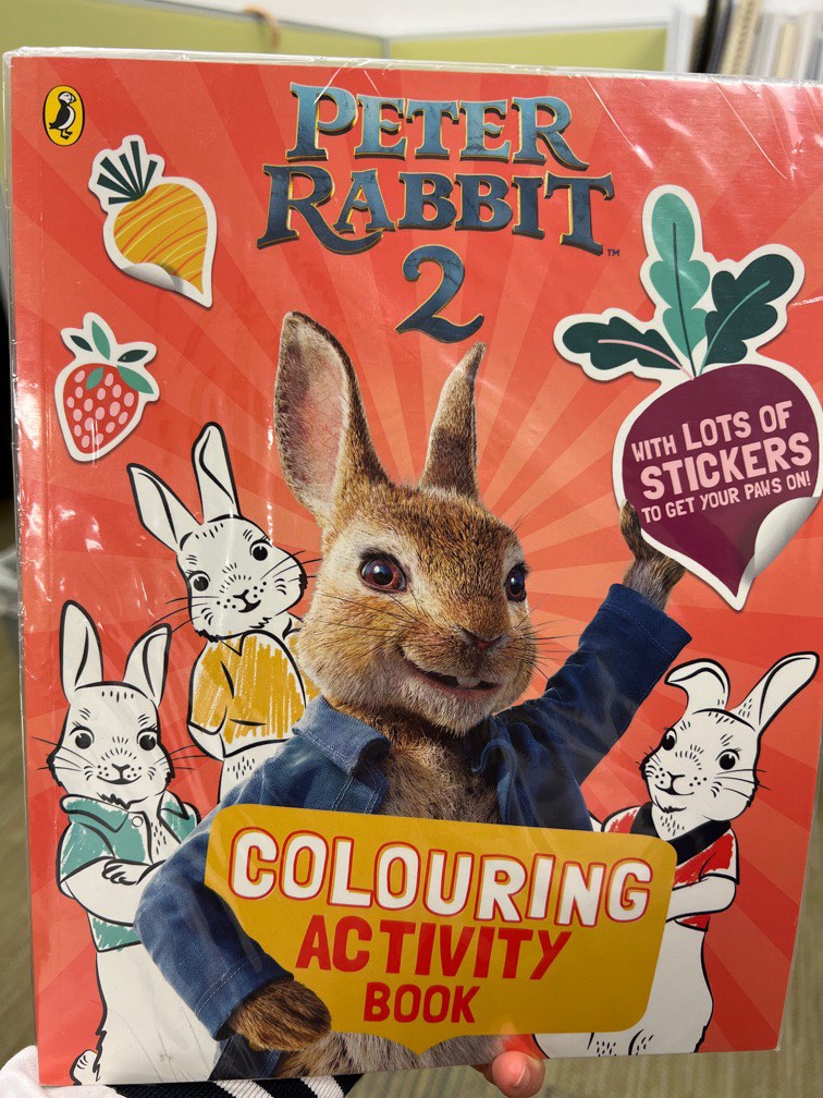[全新 填色冊] Peter Rabbit 2 colouring activity book, 興趣及遊戲, 書本 & 文具, 小朋友書 ...