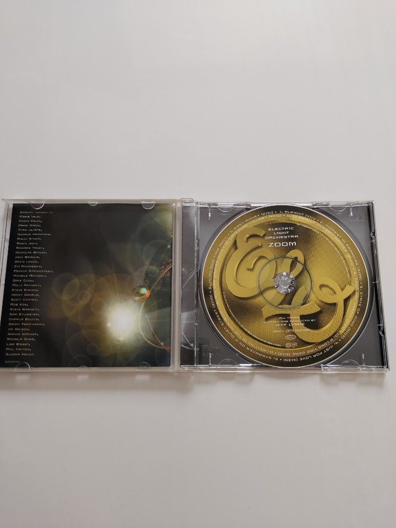 CD Electric Light Orchestra - Zoom, Hobbies & Toys, Music & Media, CDs ...
