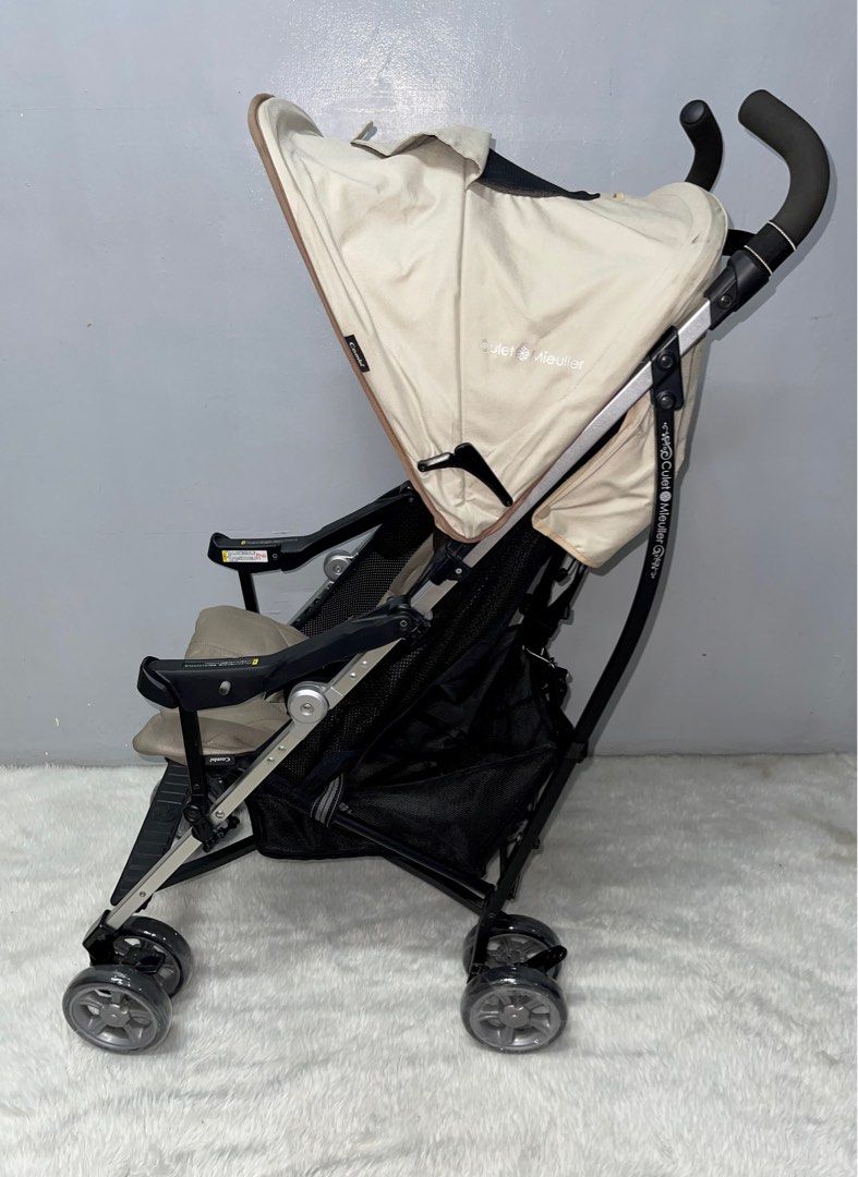 COMBI UMBRELLA STROLLER, Babies & Kids, Going Out, Strollers on Carousell
