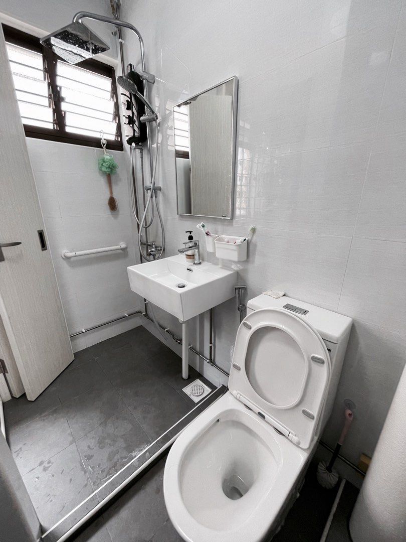 Common Room @ Central Hougang, Property, Rentals, HDB on Carousell