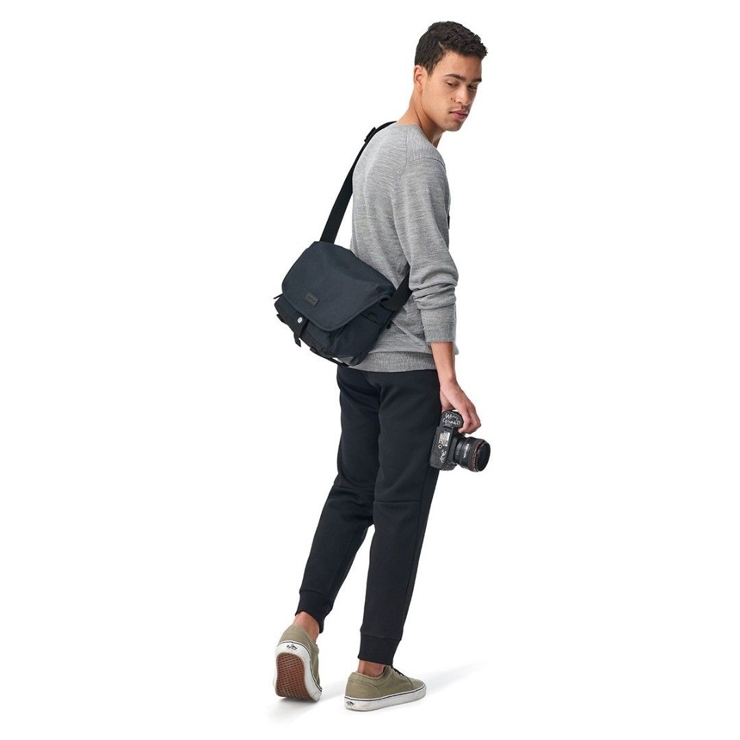 Crumpler Kingpin 4500 Camera bag, Photography, Photography Accessories ...
