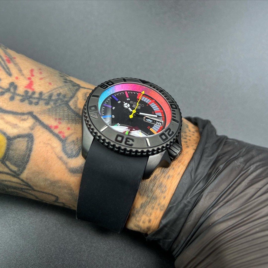Custom Seiko Mod Rainbow Stealth SKX, Men's Fashion, Watches ...