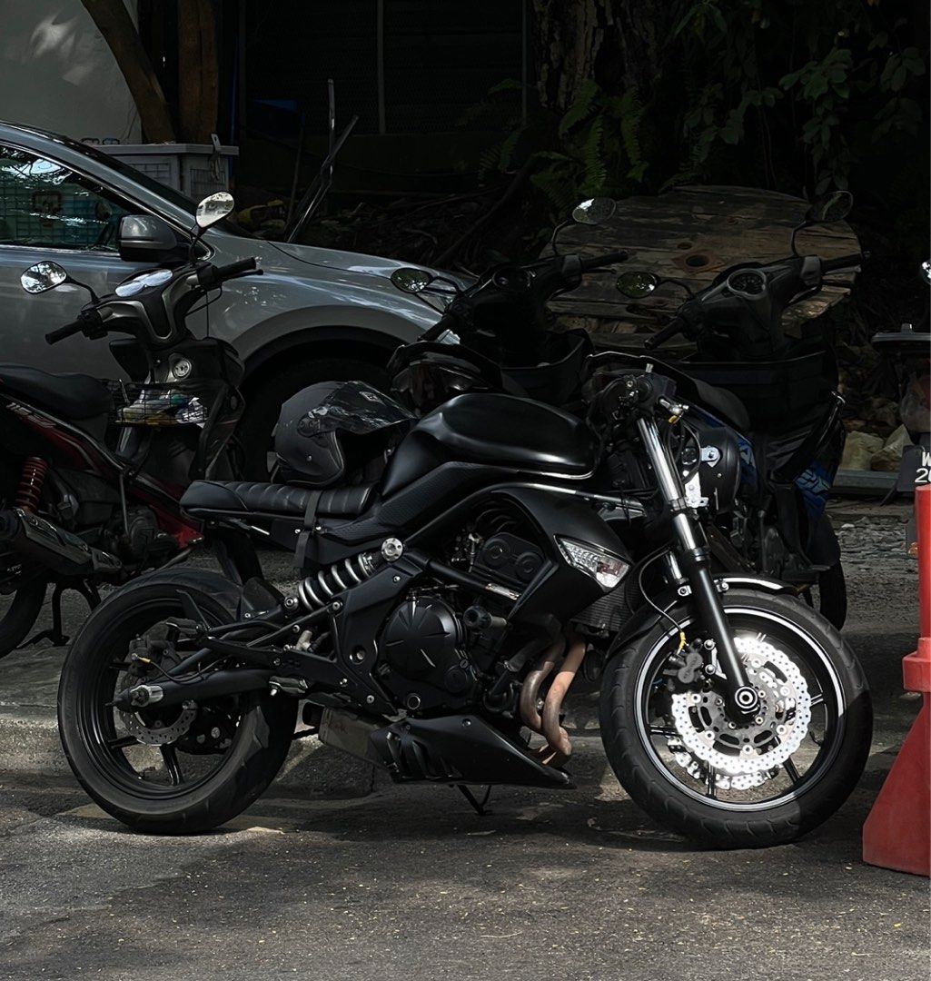 Kawasaki ER6n - Cafe Racer, Motorbikes on Carousell