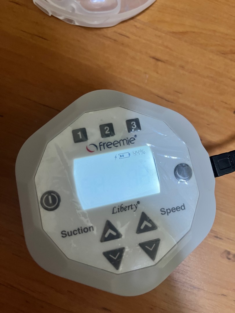 Freemie Liberty Mobile Hands Free Breast Pump, Babies & Kids, Nursing ...