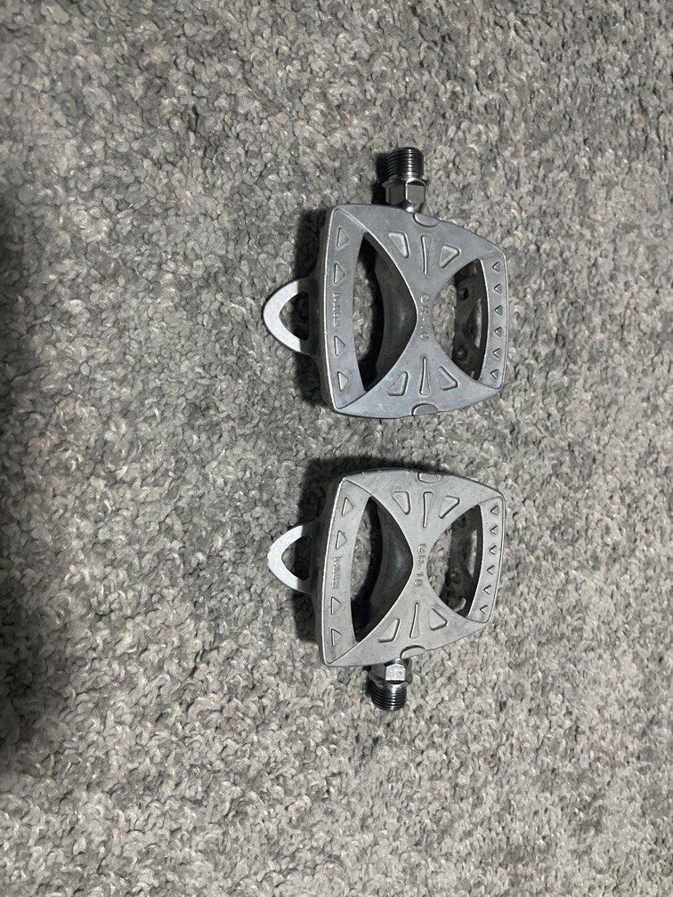 Gr10 pedals (mks), Sports Equipment, Bicycles & Parts, Bicycles on ...