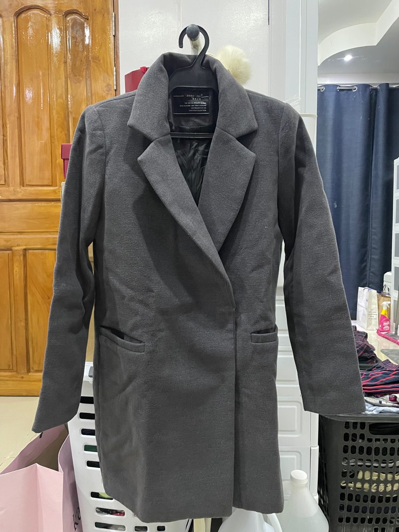 Grey wool coat, Women's Fashion, Coats, Jackets and Outerwear on Carousell
