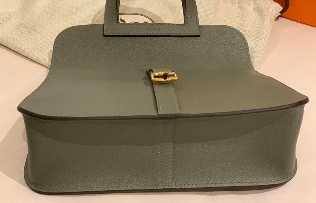 Hermes Halzan 25, Luxury, Bags & Wallets on Carousell