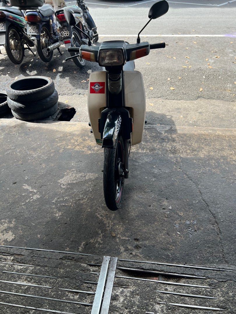 Honda EX5 Dream, Motorbikes on Carousell