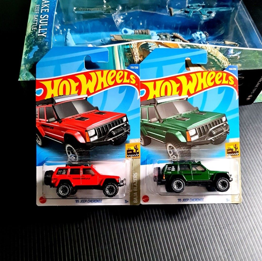 Hot Wheels 95 Jeep Cherokee ( Red, Green ) Hotwheels Baja Blazers 2022 ...
